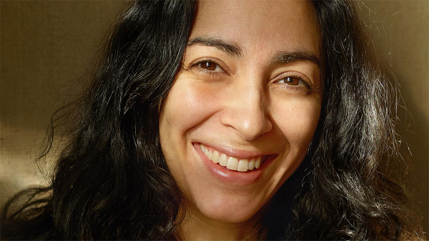 Författarsamtal med Negar Naseh i Domkyrkan • Heja Uppsala